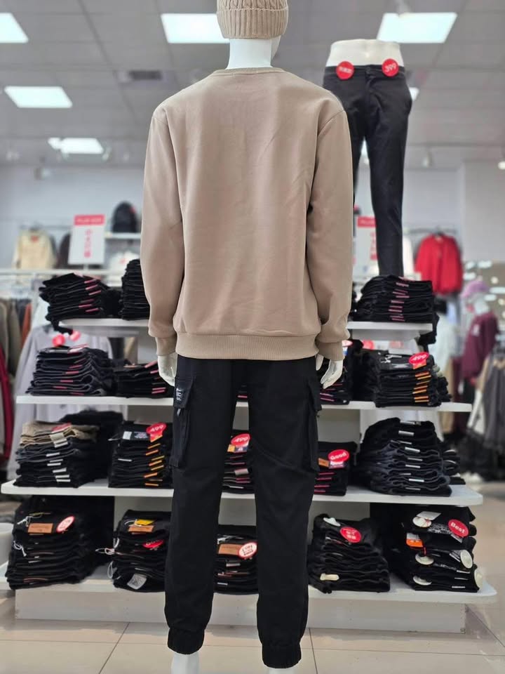 山系男孩必備．MOUNTAIN 質感拼接磨毛大學T – MUCH主幼商場